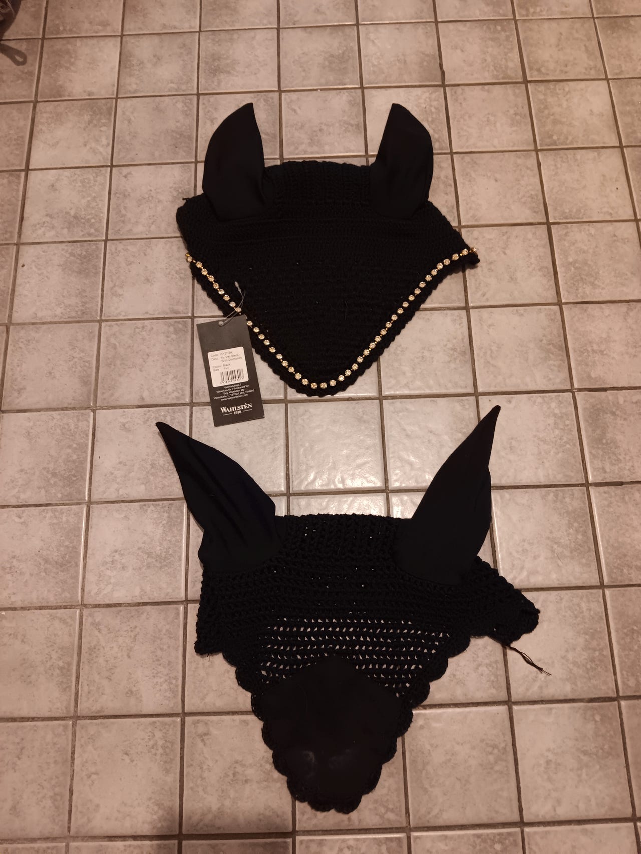 2kpl korvahuppuja full | Tori