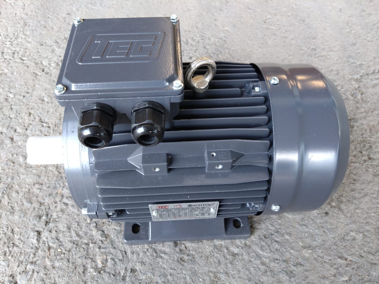 Uusi Sähkömoottori 2.2kw techtop | Tori