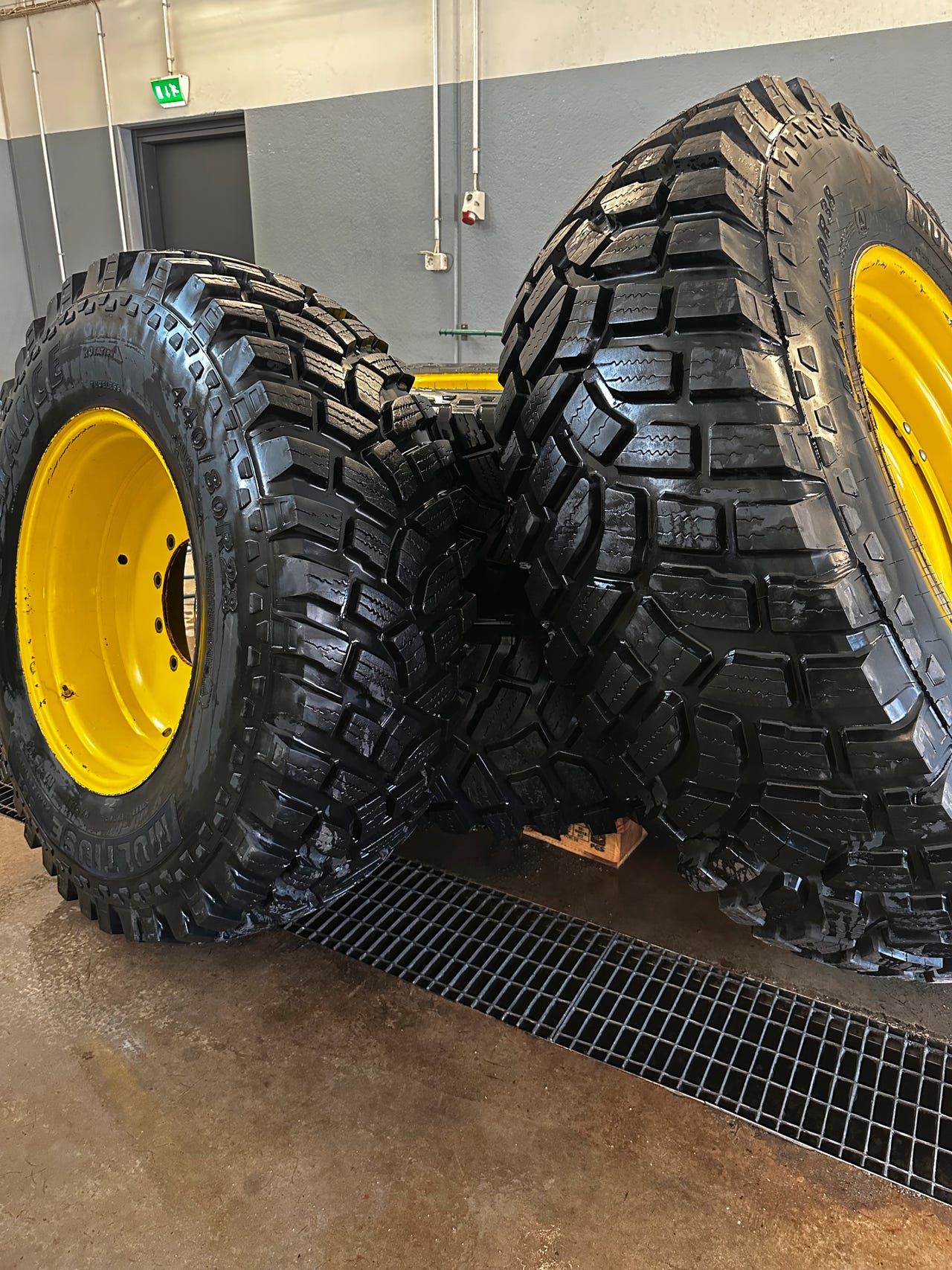 Alliance Multiuse 551 440/80R28 ja 540/80R38 Palapintarenkaat | Tori