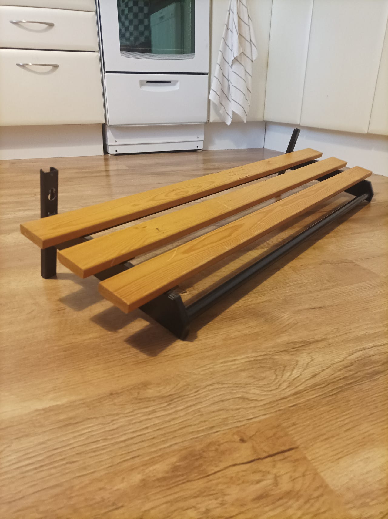 Naulakko / seinähylly | Tori