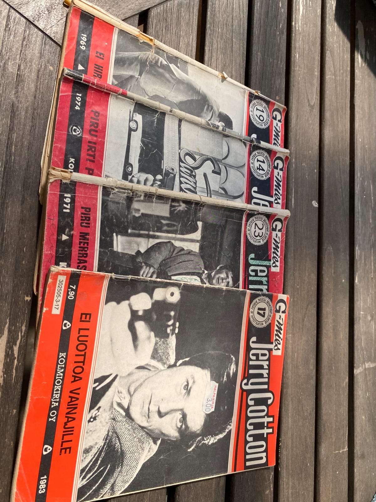 Vanhoja jerry cotton lehtiä 4 kpl | Tori