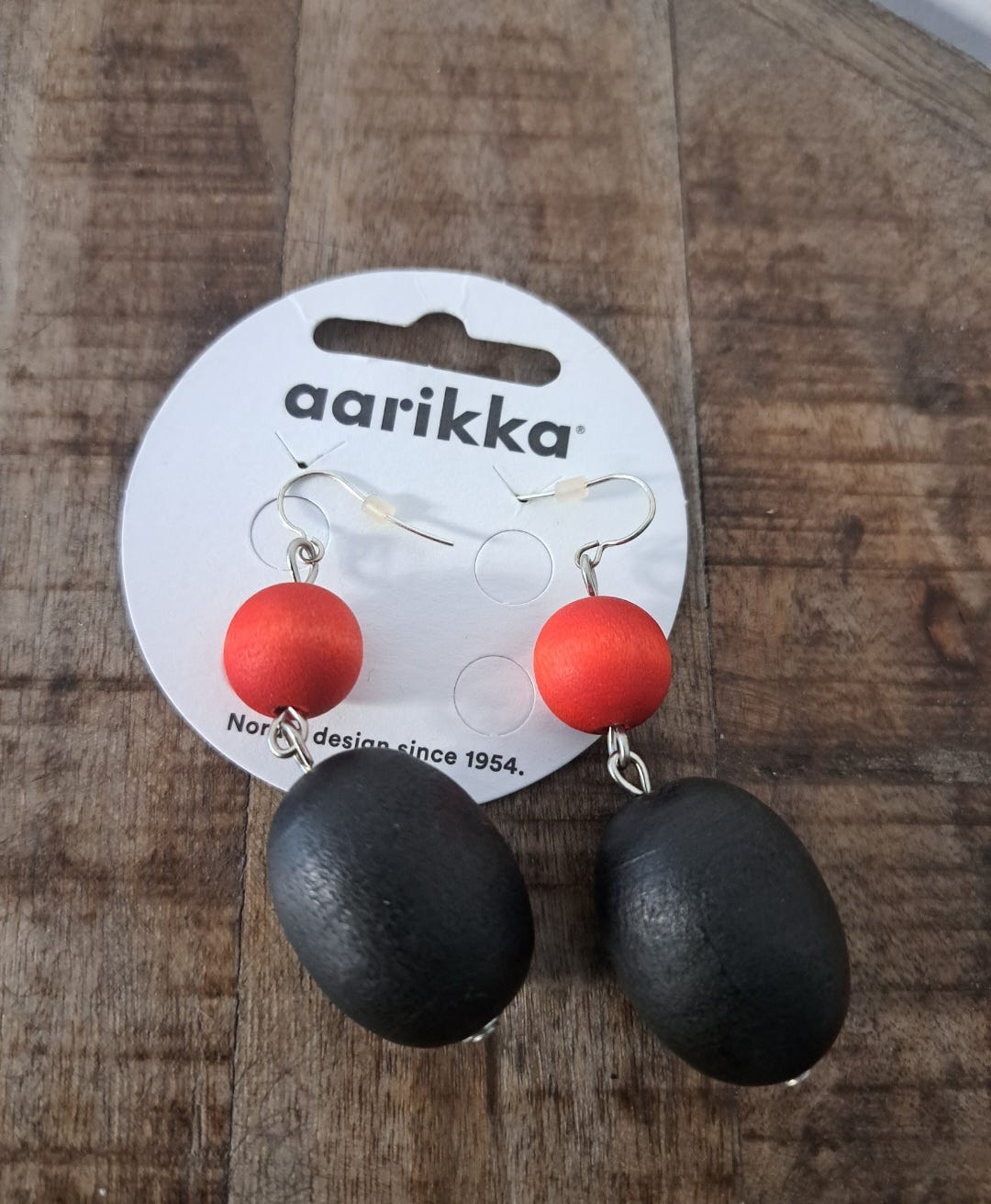 Aarikka korvakorut 15e ja postimerkki maksu 2,50e | Tori