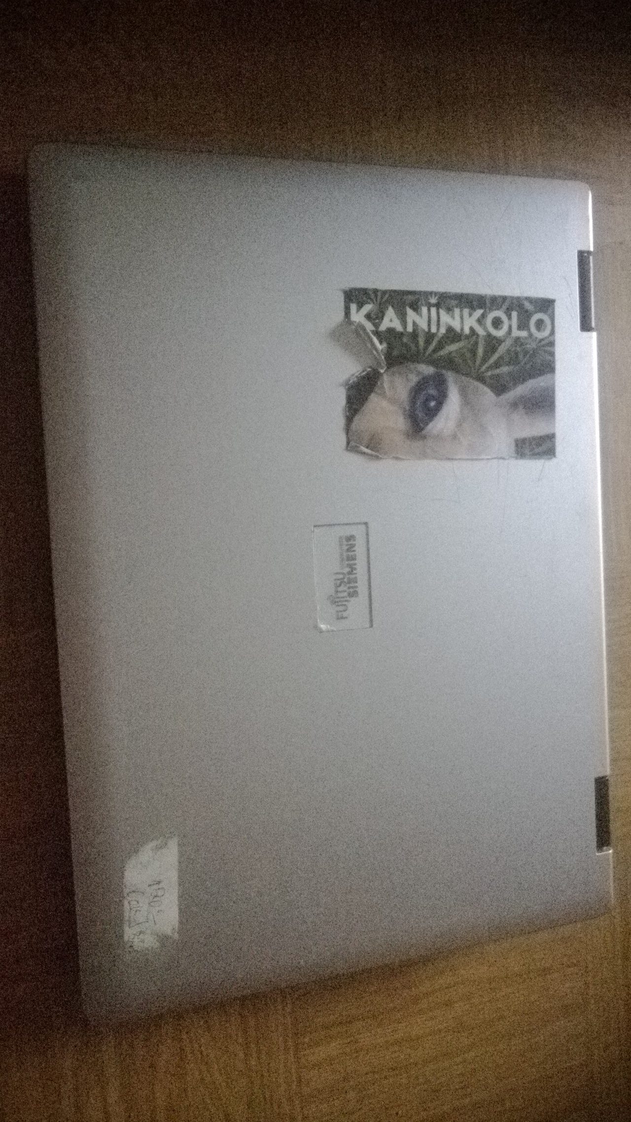 Fujitsu simens Amilo, Li 2727 Model: MS52228 | Tori