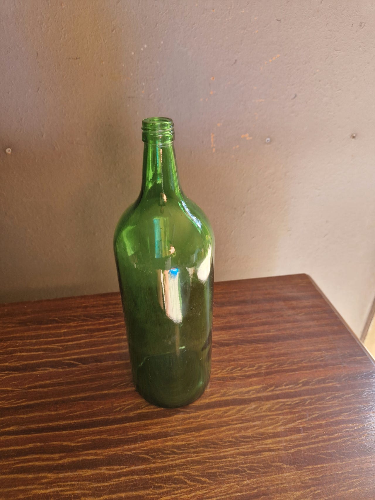 Annetaan vihreä lasipullo | Tori