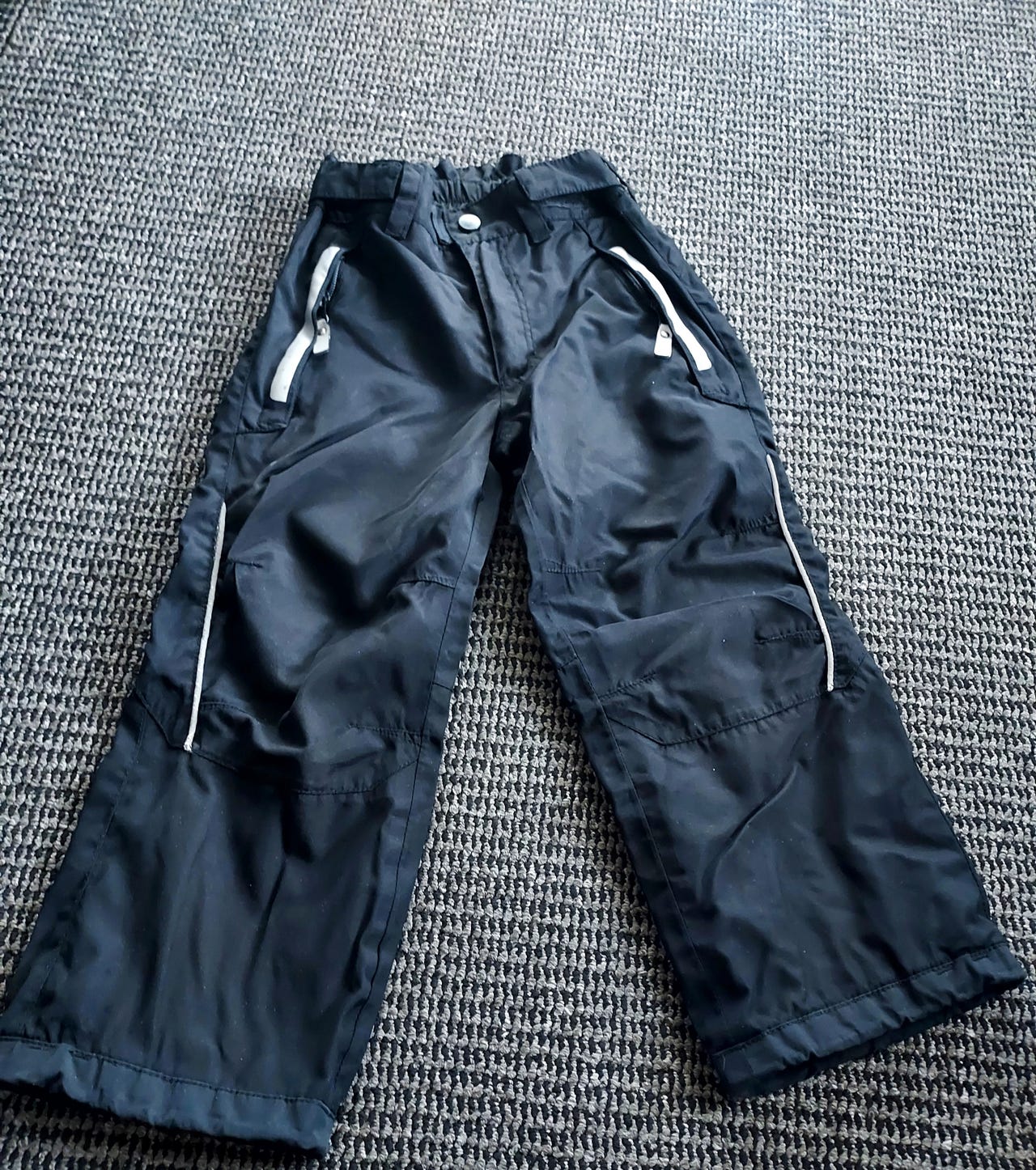 Välikausihousut 104 | Tori