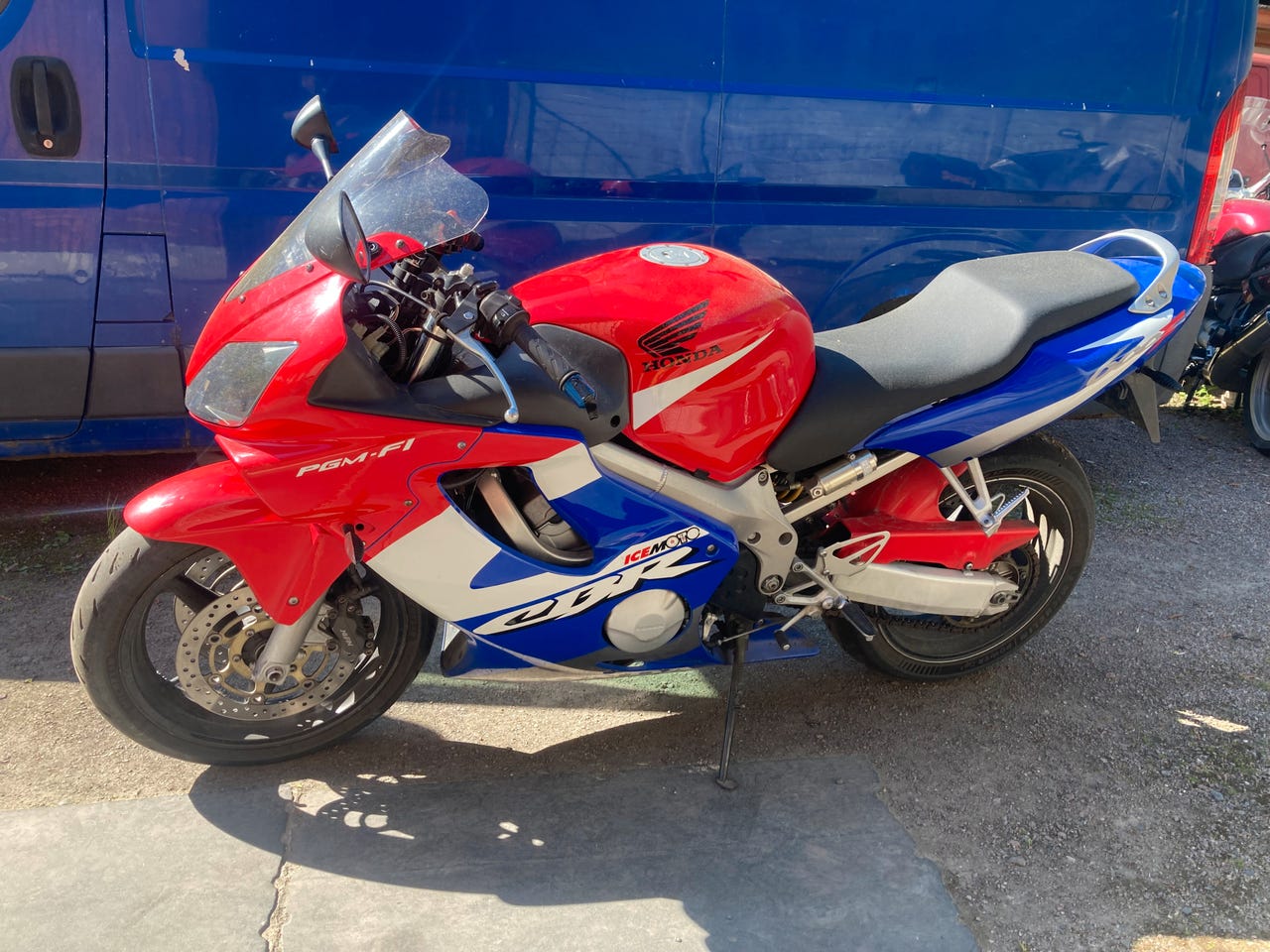 Honda CBR 600F 2001 PC35 F4i osia | Tori