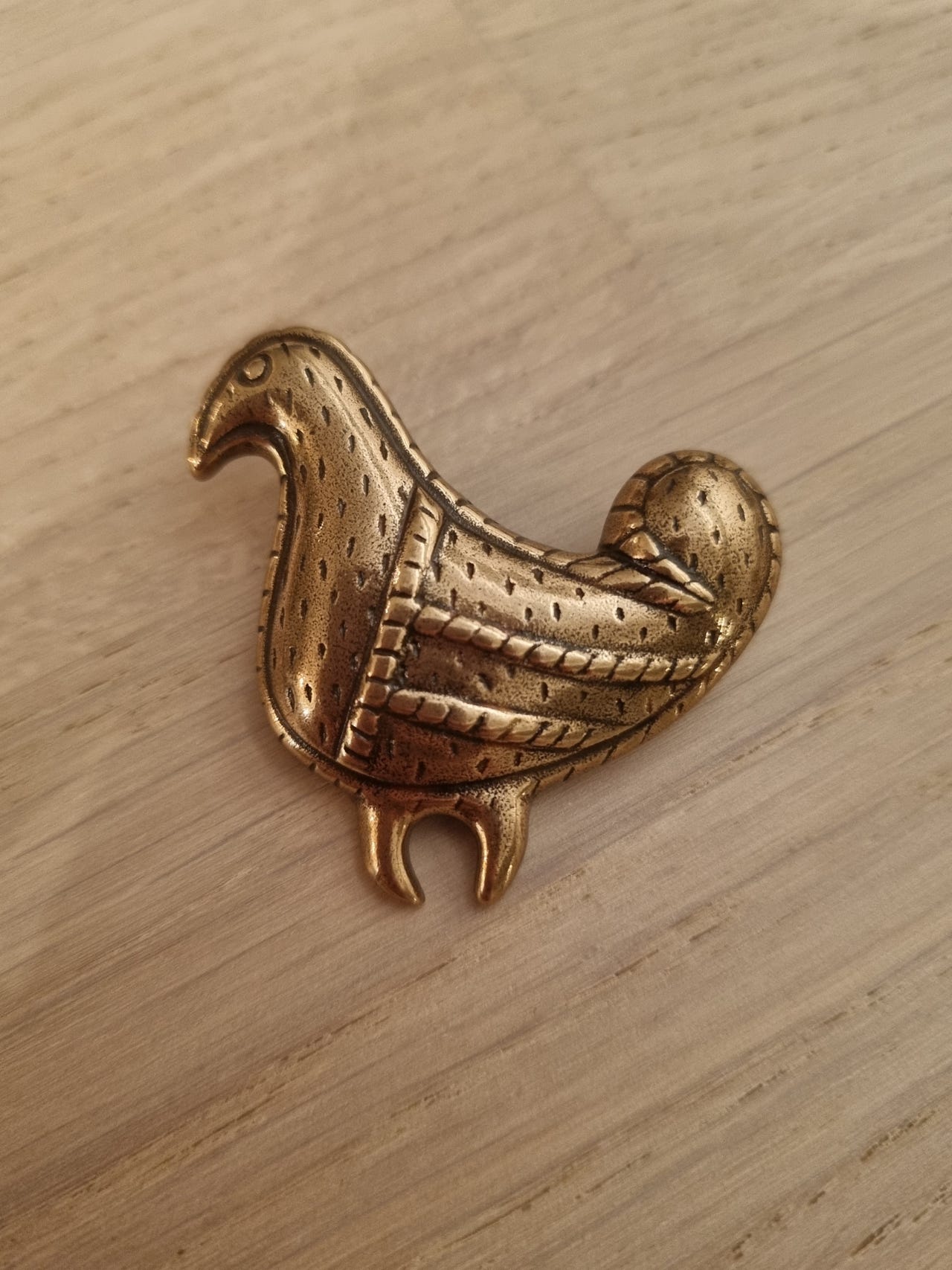 Kalevala Korun Satasulka-rintaneula | Tori