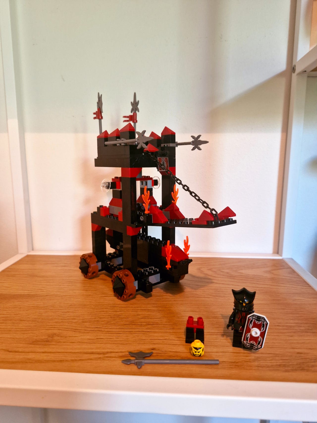 Lego Castle Knights Kingdom II 8800 Vladek's Siege Engine | Tori