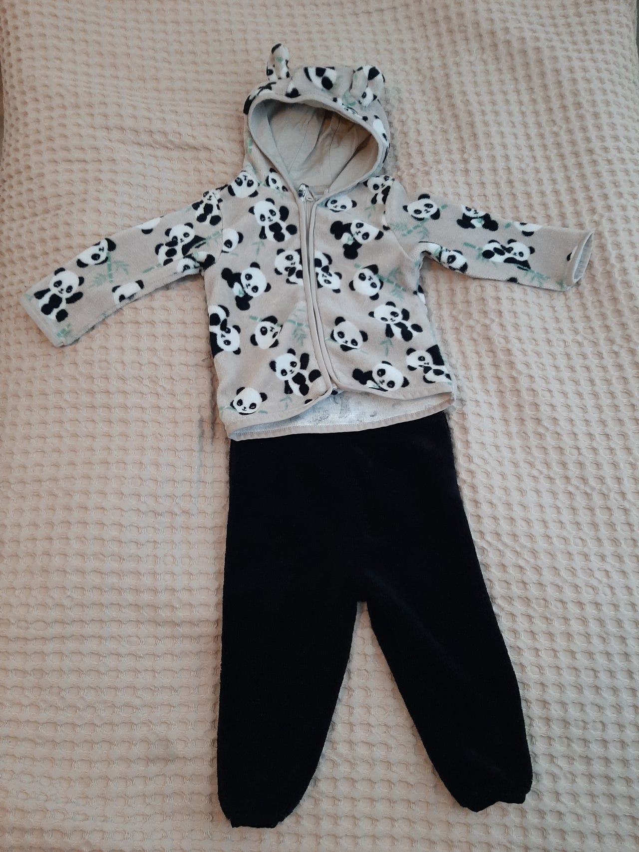 Panda velour-asu, koko 74 | Tori