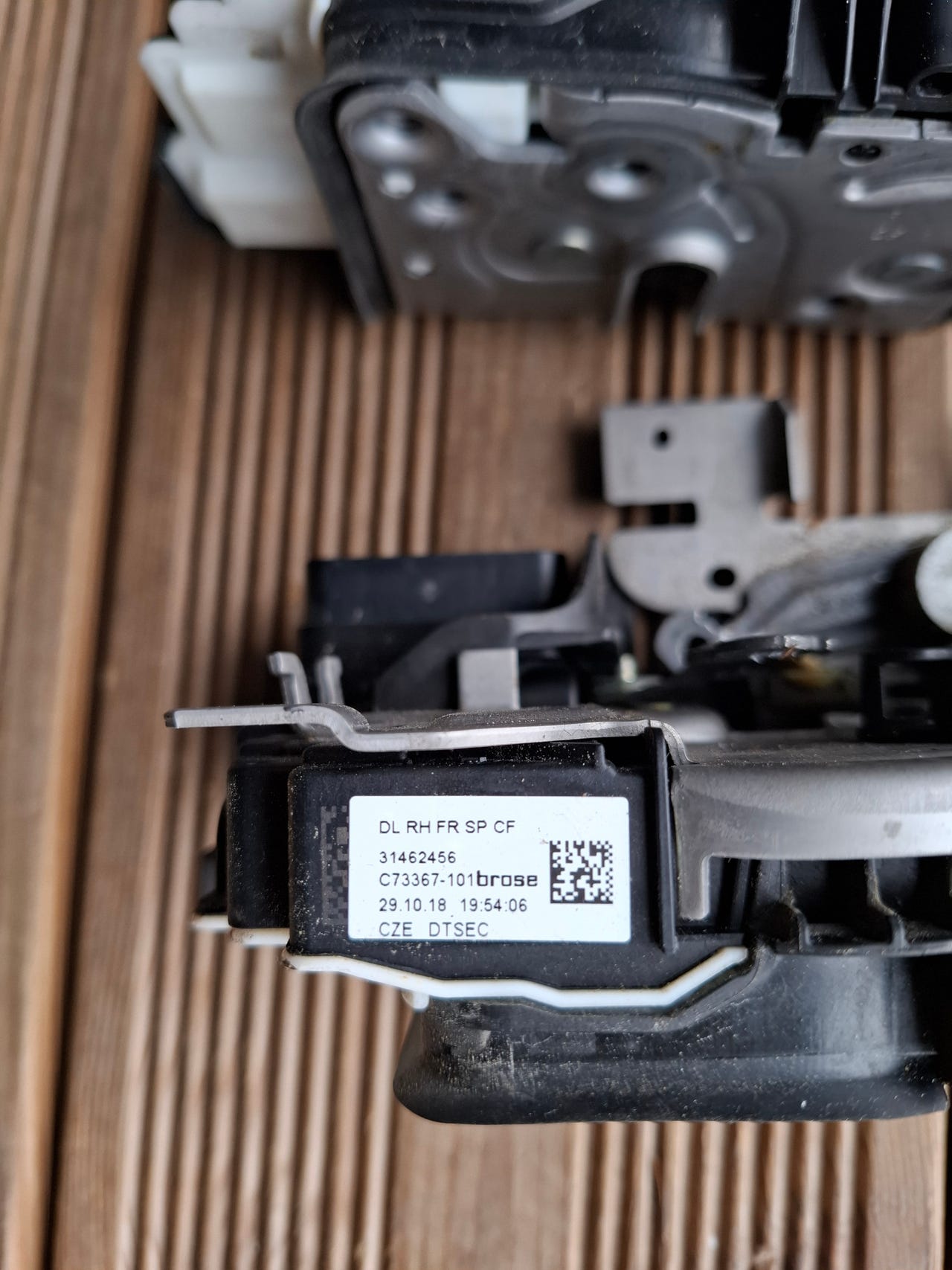 Volvo V60 lukot | Tori