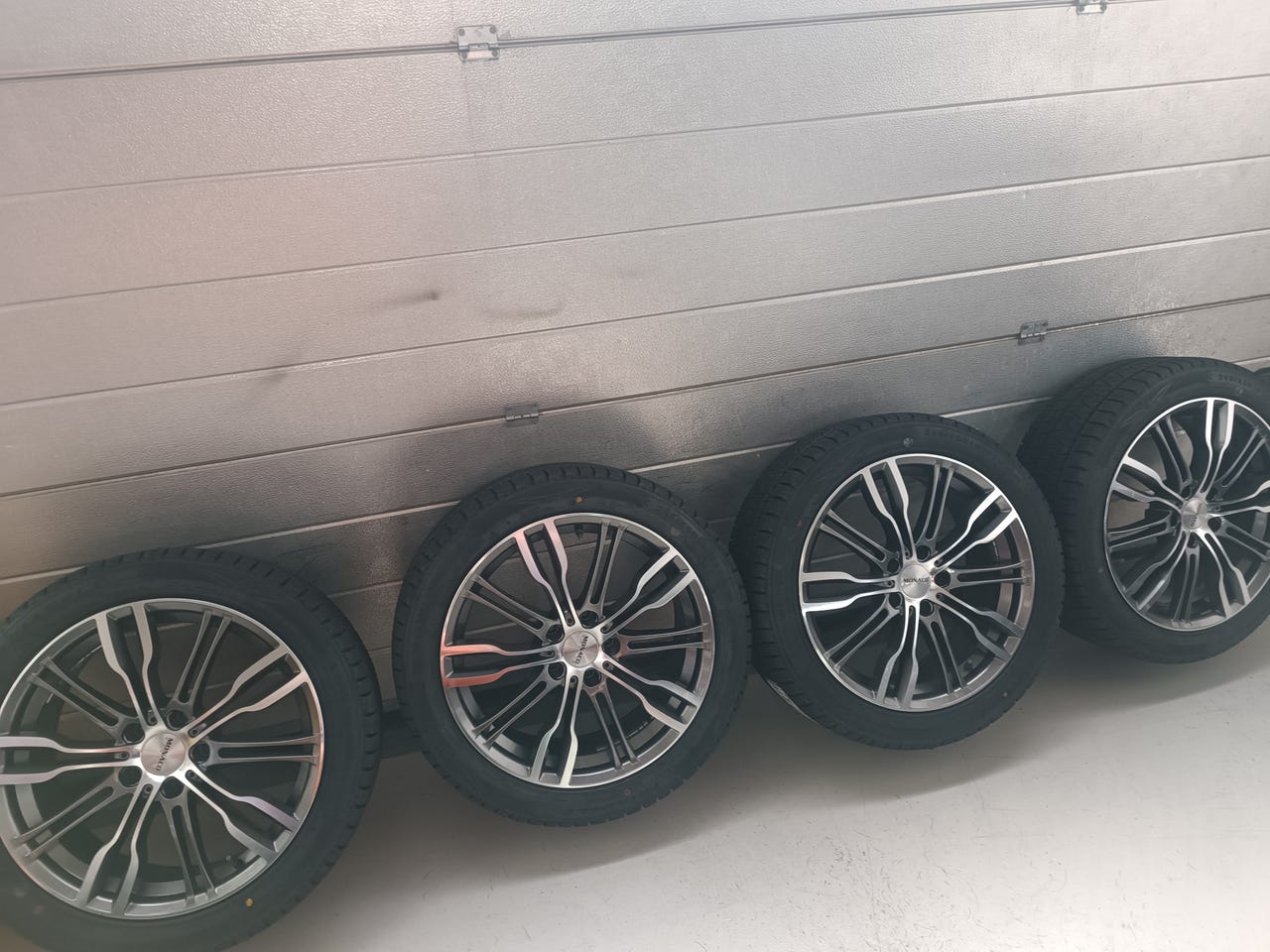 Tesla Model S Täysin uudet 19" vanteet ja renkaat | Tori