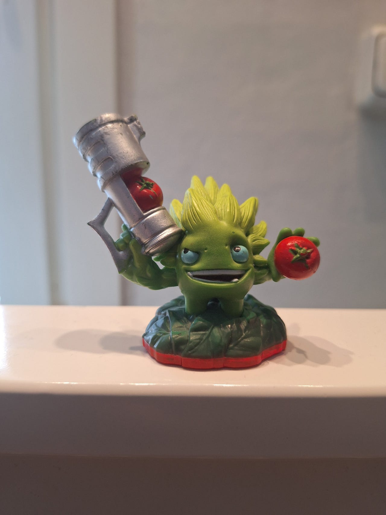 Skylanders Trap Team Food Fight | Tori