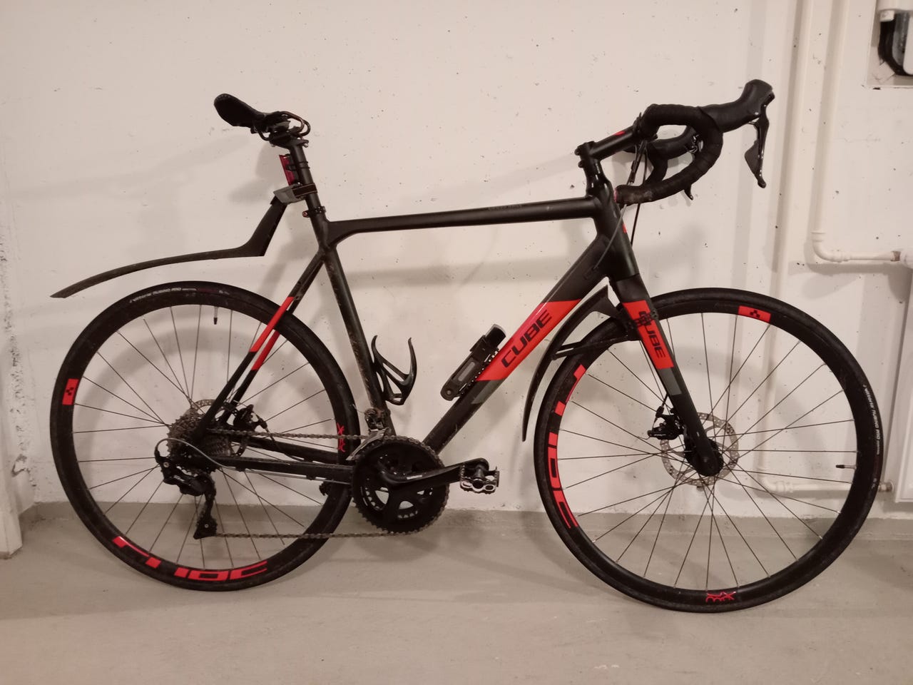 Cube Cross Race black´n´red 58 cm miesten pyörä | Tori