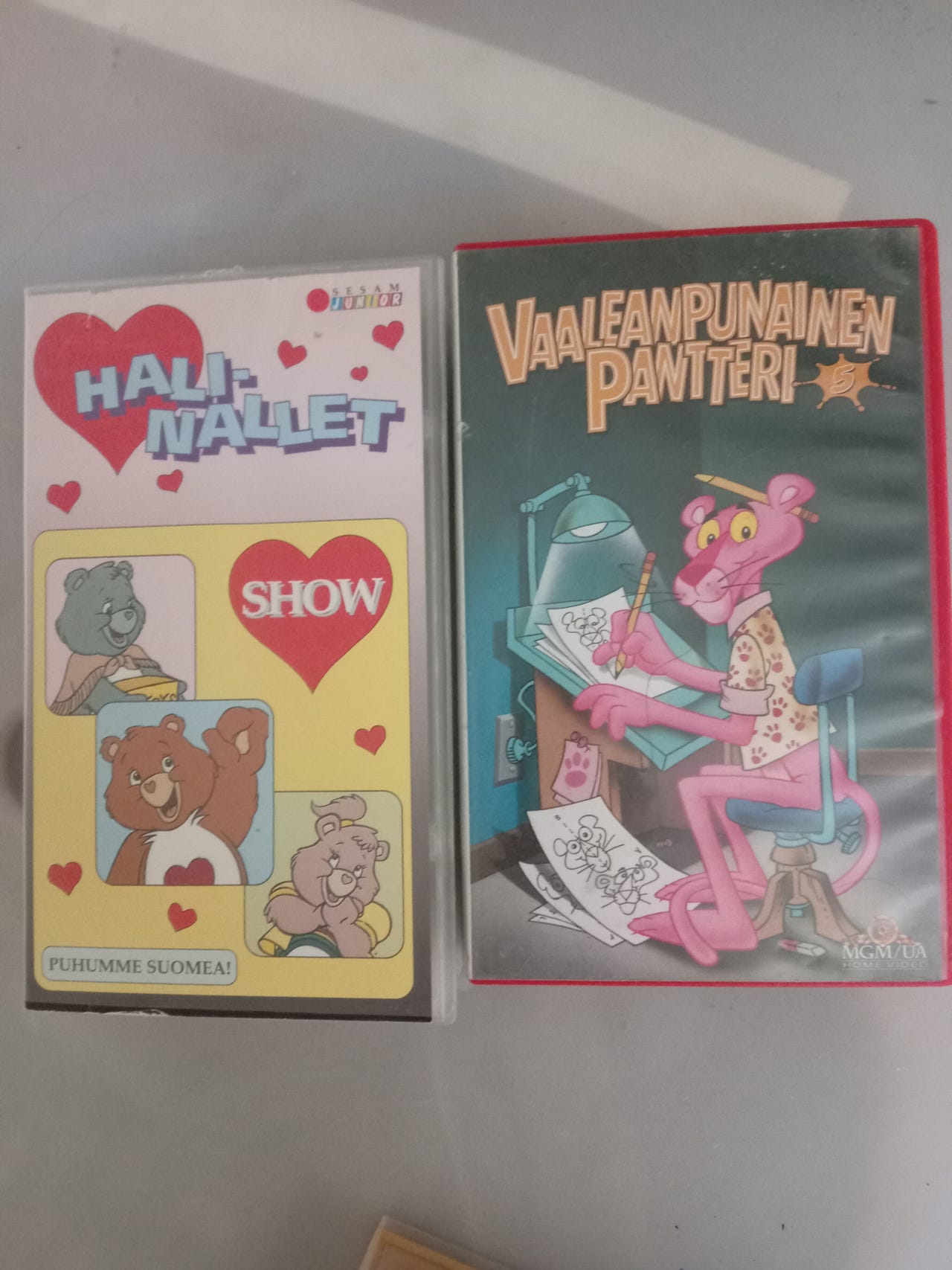 Halinallet Show ja Vaaleanpunainen Pantteri VHS. Yhteensä 5e | Tori