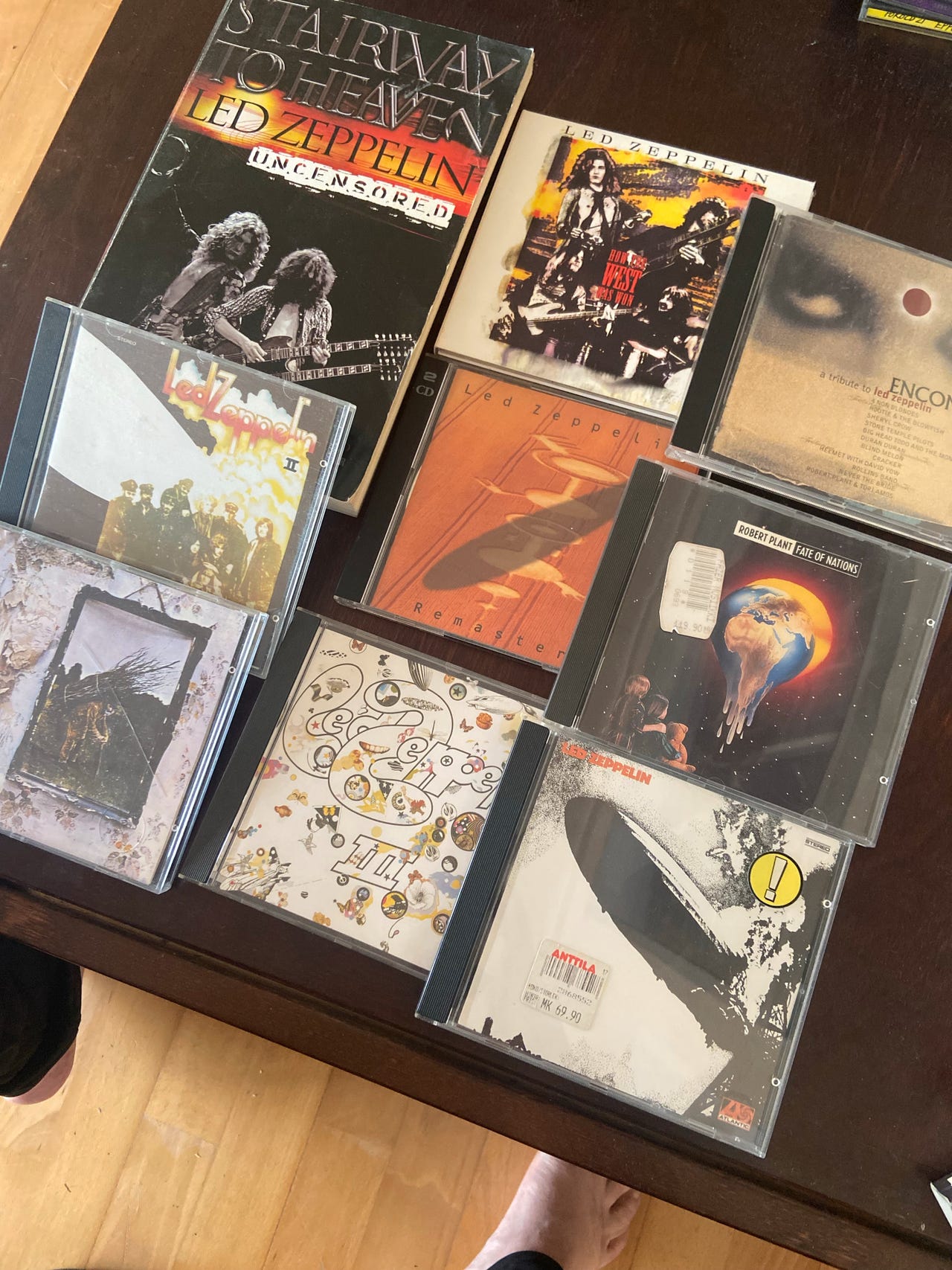 Led Zeppelin mega paketti Kirja ja 8 CD / 10 levyä | Tori