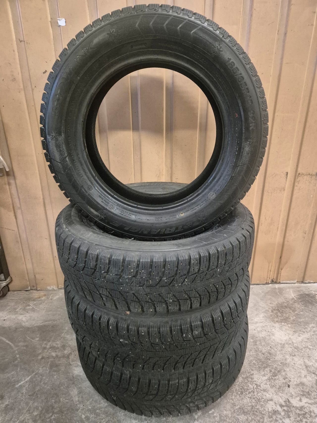 Triangle Snowlink 185/65/15 | Tori