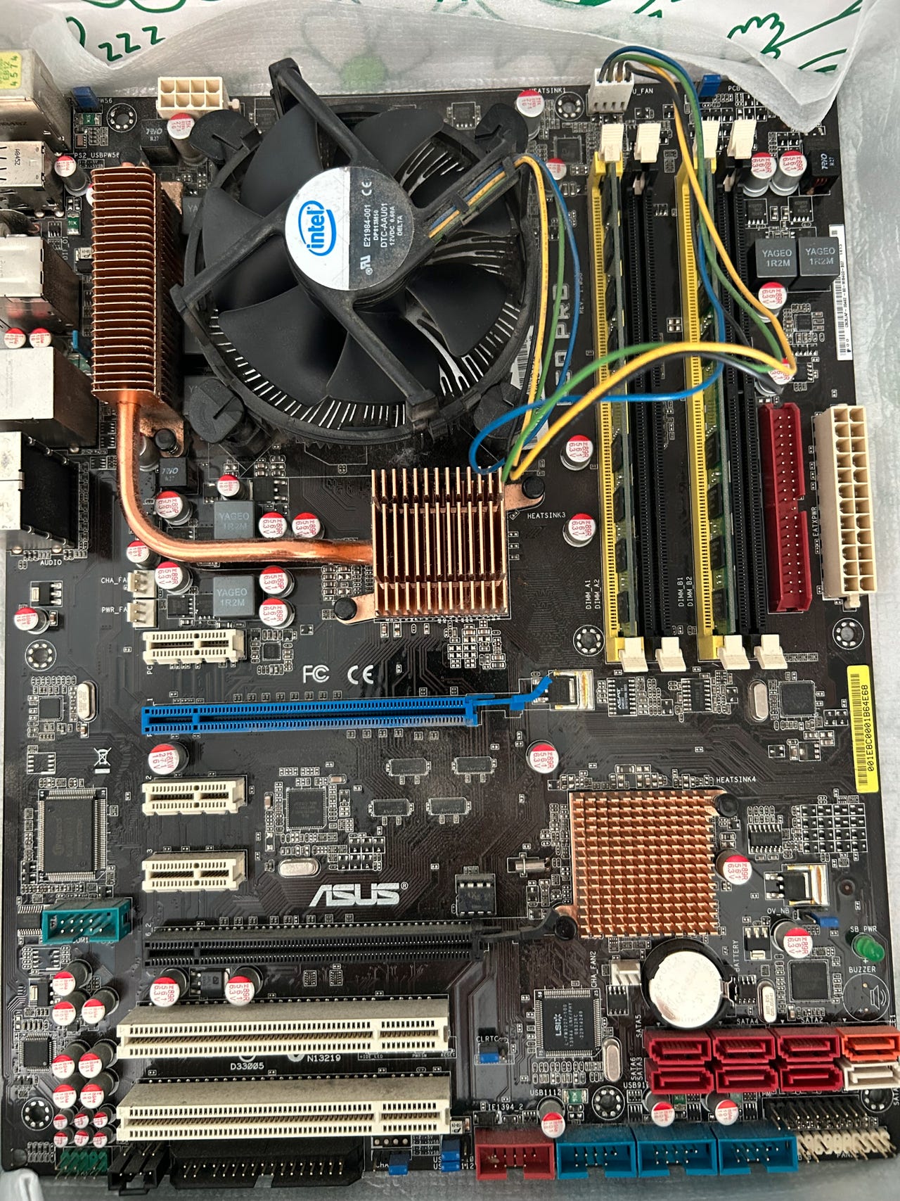 Intel Q9300, Asus P5Q Pro emolevy, Ram | Tori