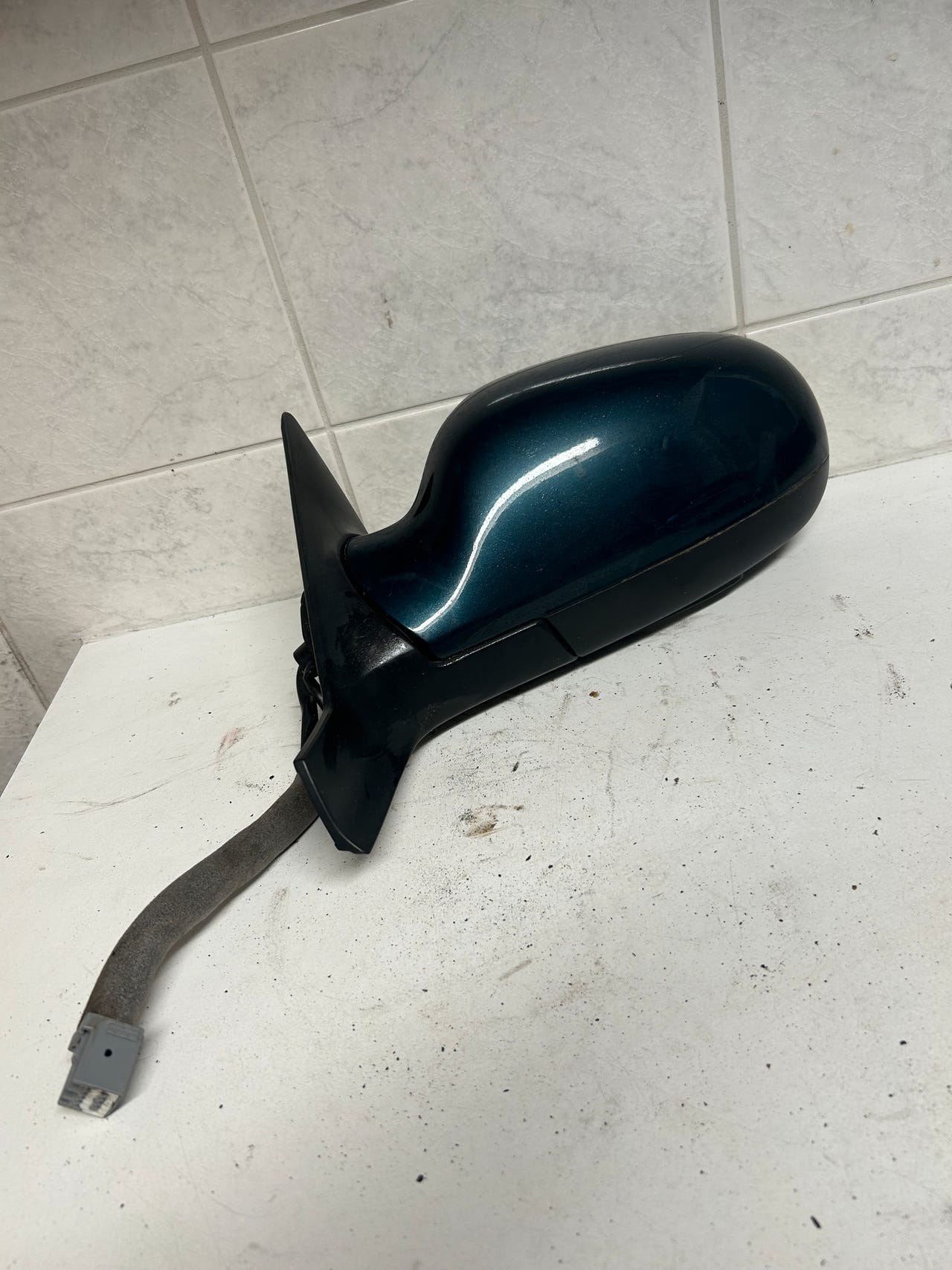 Volvo S80 mk1 vasen sivupeili | Tori