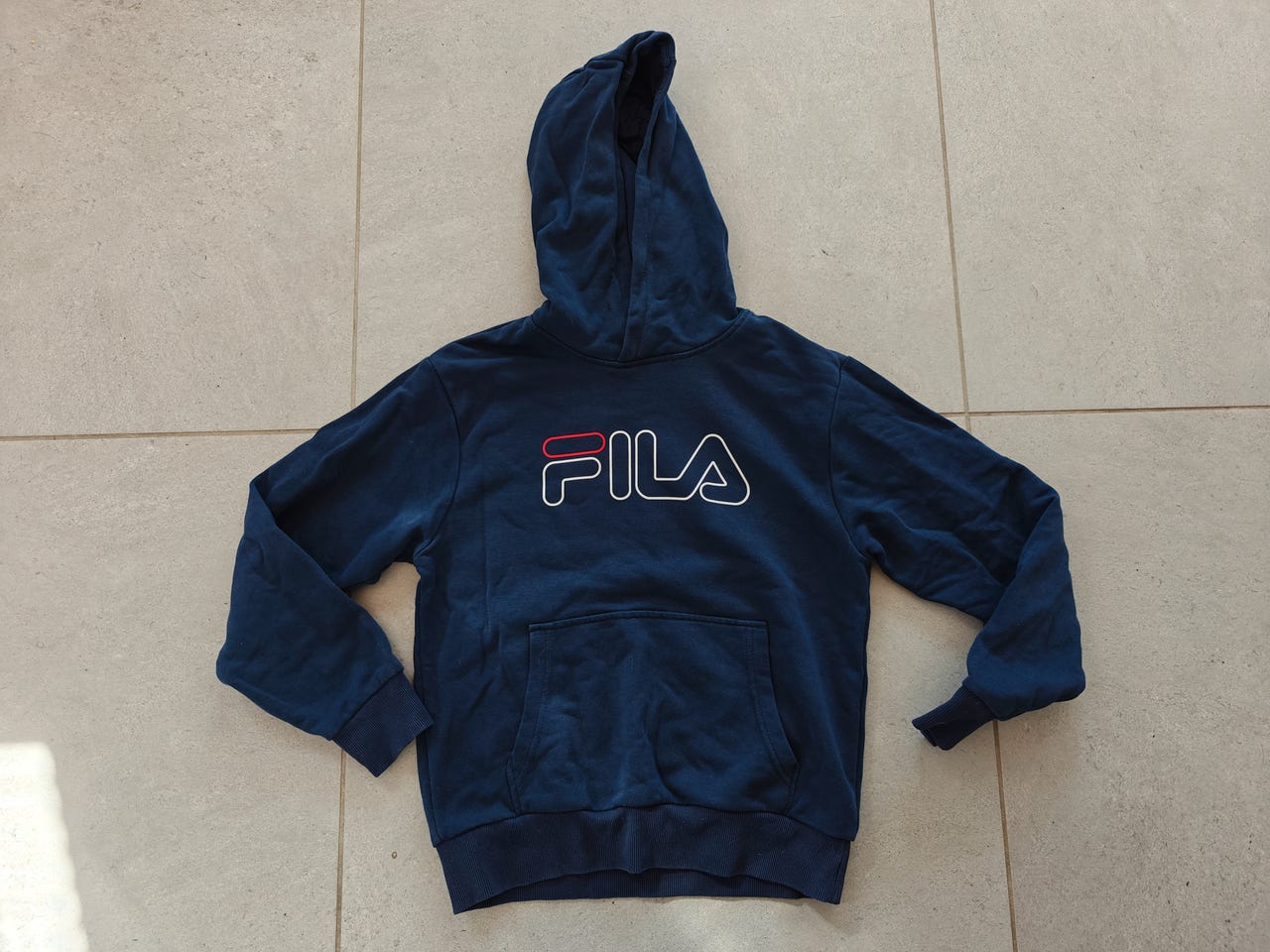 Fila tummansininen huppari koko 146/152 | Tori