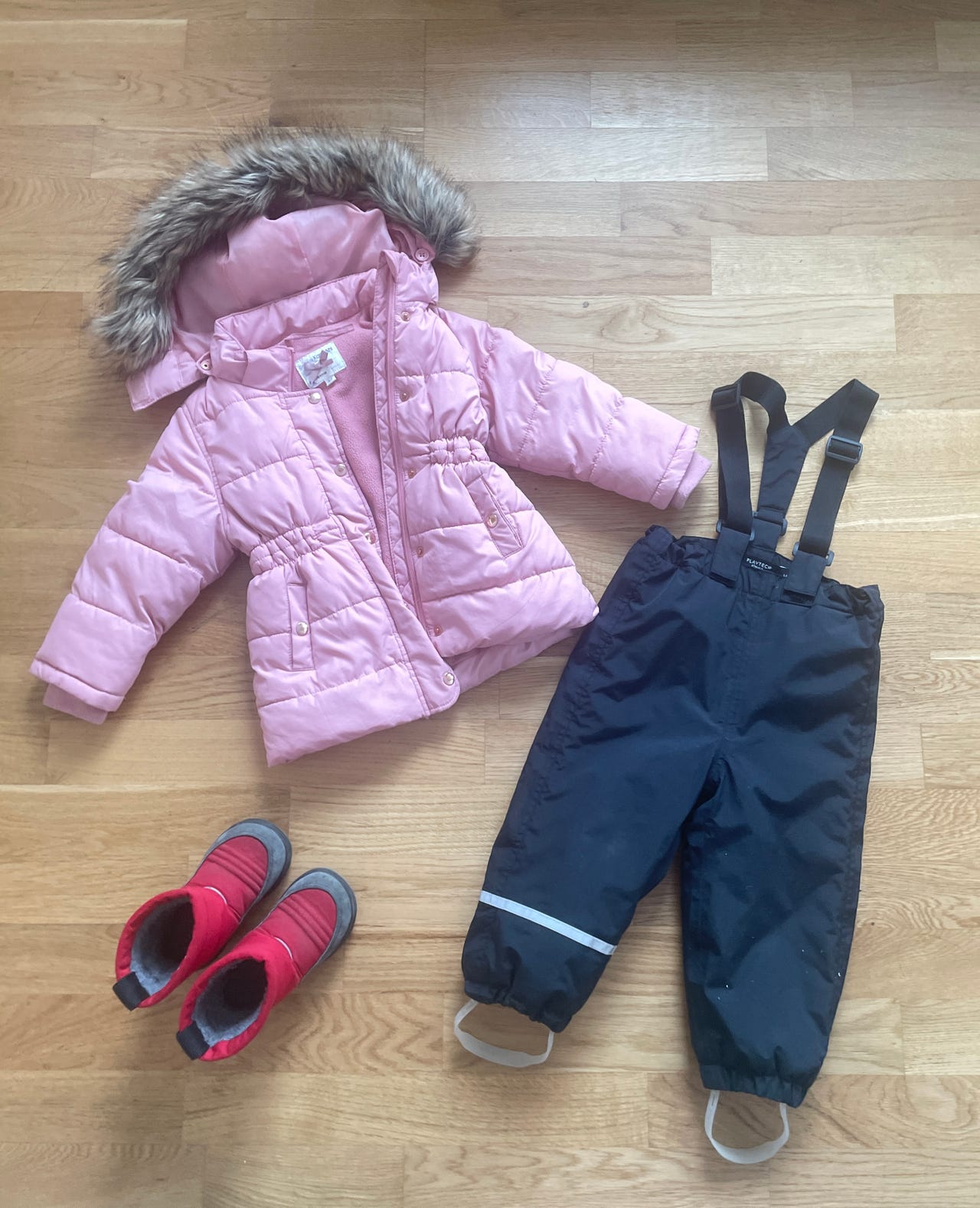 Kappahl ja name it talven paketti 86-92cm: takki,housut ja kengät. | Tori