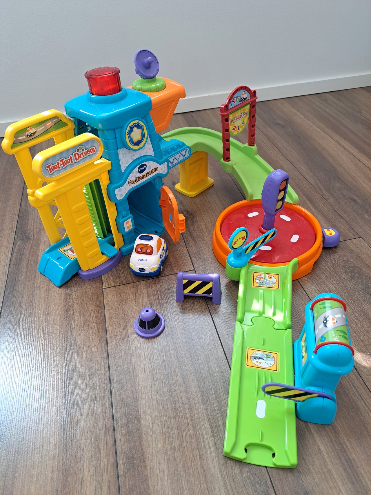 VTECH Toot Toot Drivers Poliisiasema | Tori