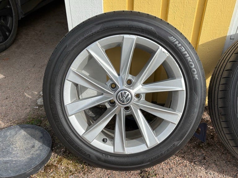 Volkswagen vanteet kesärenkailla 17x7 ET42, 205/55/17 | Tori