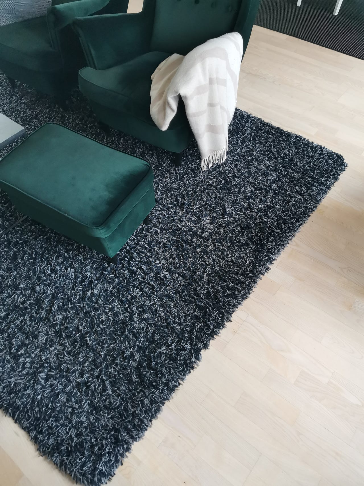 Myydään laadukas iso matto, 50€ NYT 40€ | Tori