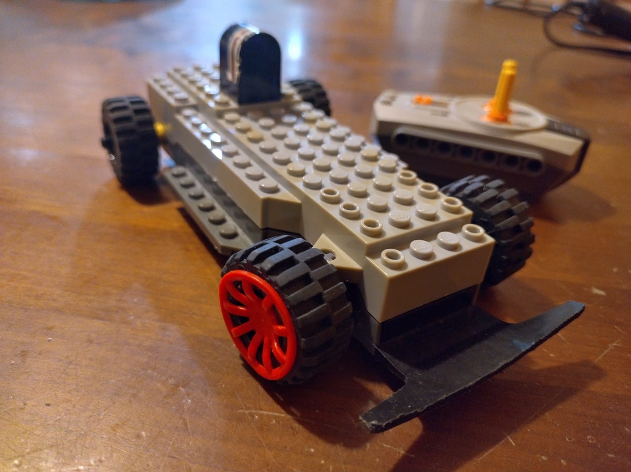 Kauko-ohjattava Lego-auto | Tori