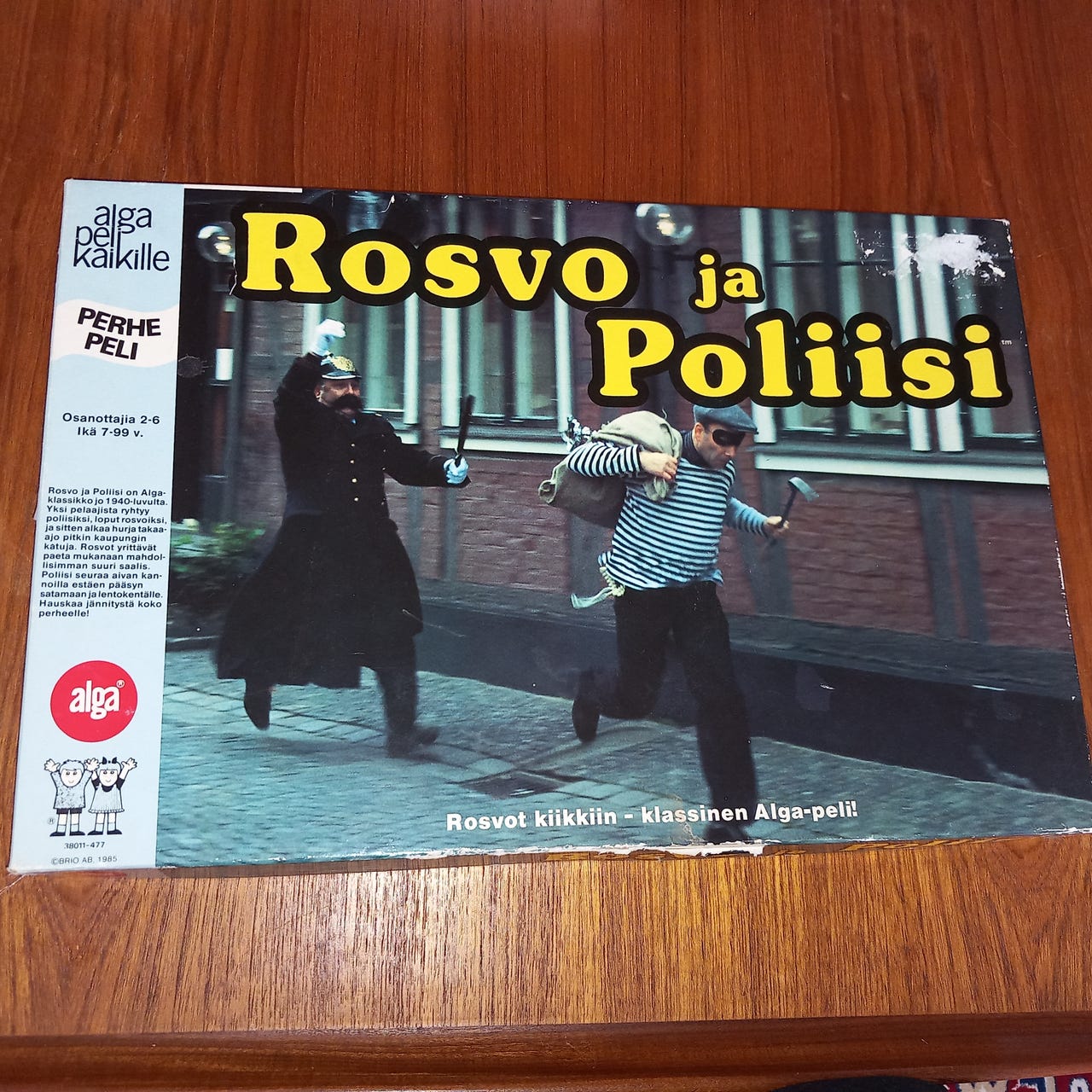 Rosvo ja poliisi – lautapeli | Tori