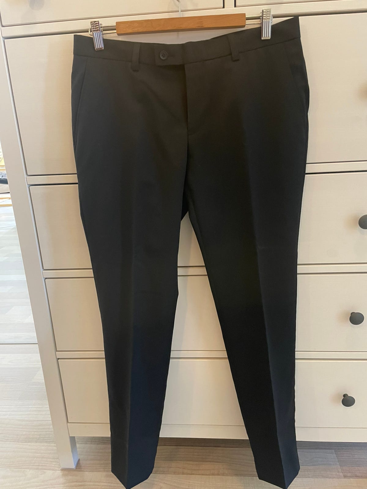 Miesten puvun housut koko 32”/30” musta Dressmann | Tori