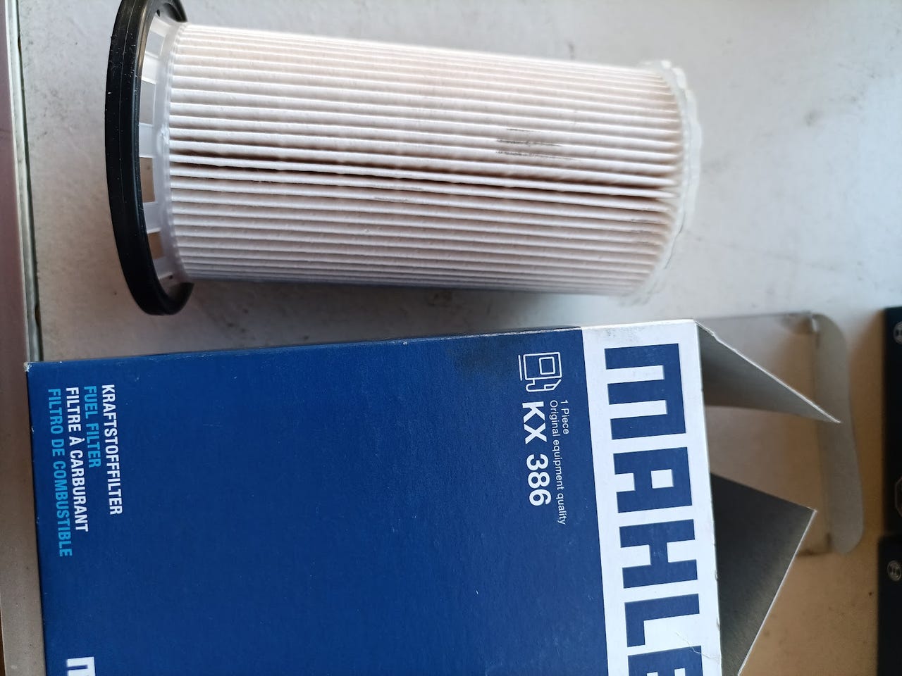 MAHLE ORIGINAL KX 386 Polttoainesuodatin AUDI, CUPRA, SEAT, SKODA, VAG ...