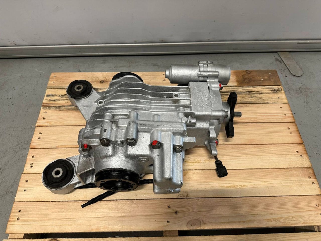 VW SKODA AKSELI HALDEX TAKA 0CQ525010 RENOVOINTIT | Tori