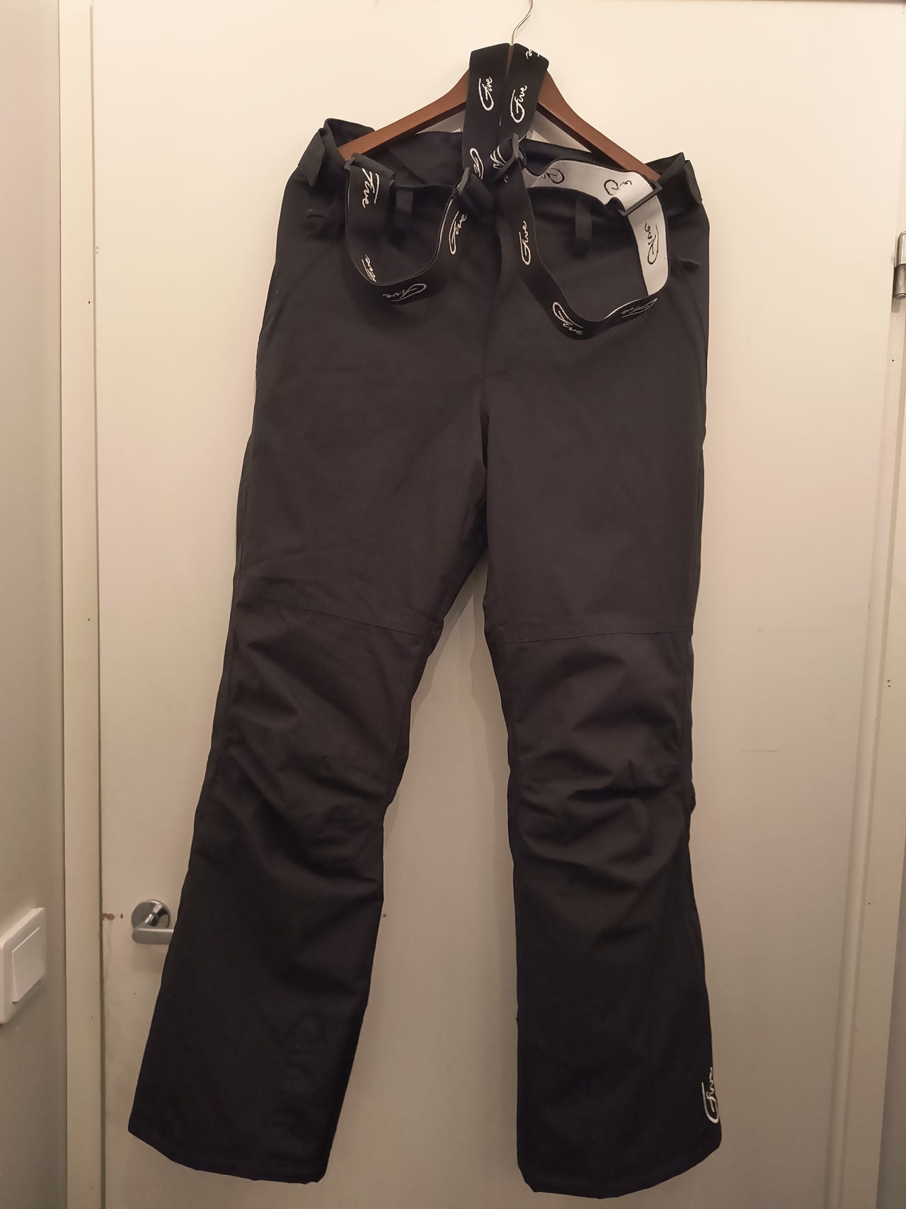 Five seasons lasketteluhousut M | Tori