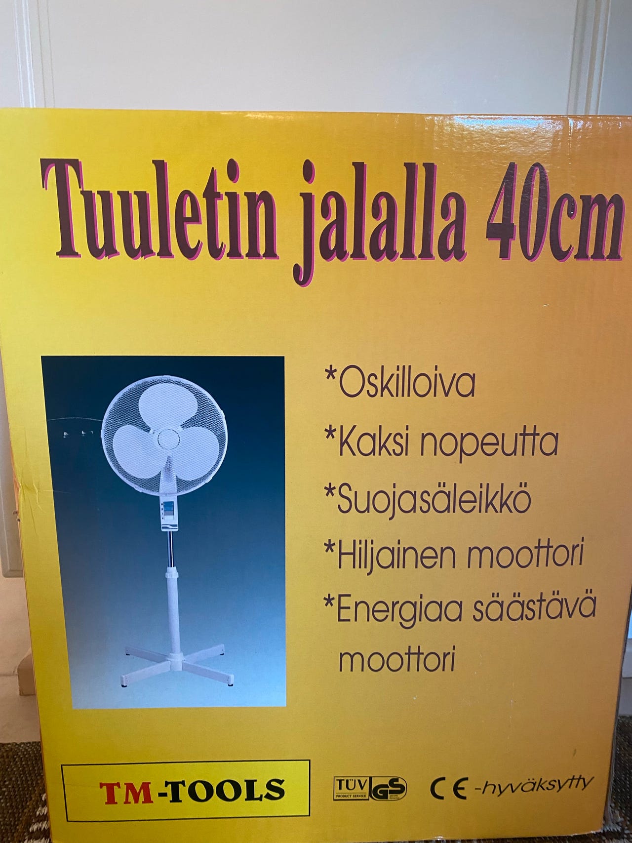 Tuuletin jalalla | Tori