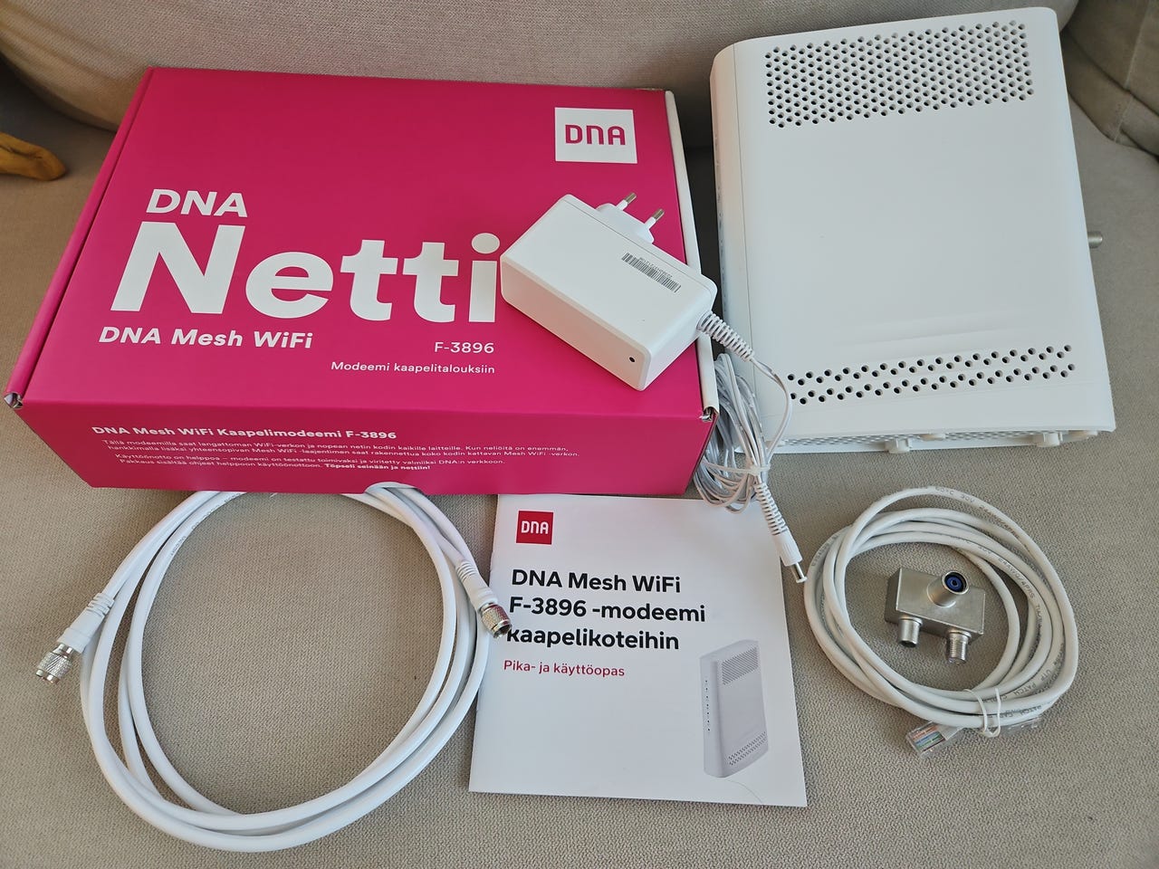 DNA Sagemcom F-3896 kaapelimodeemi | Tori