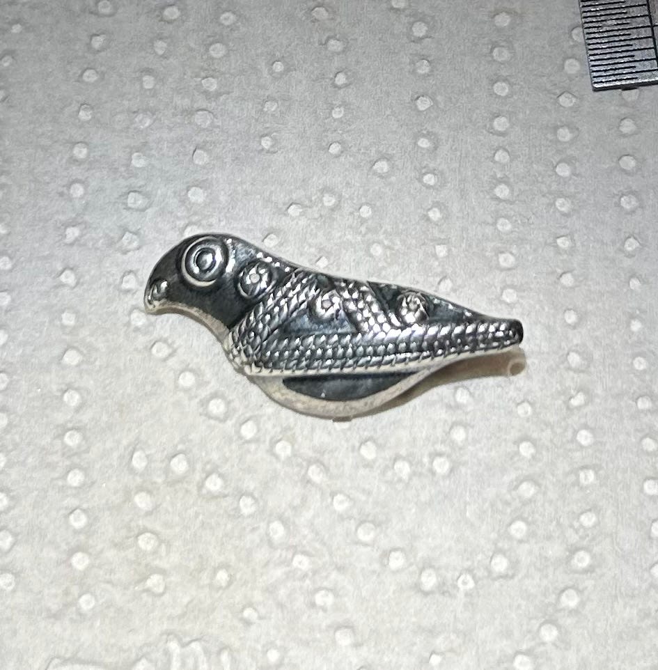 Kalevala hopeinen rintaneula Hattulan lintu | Tori