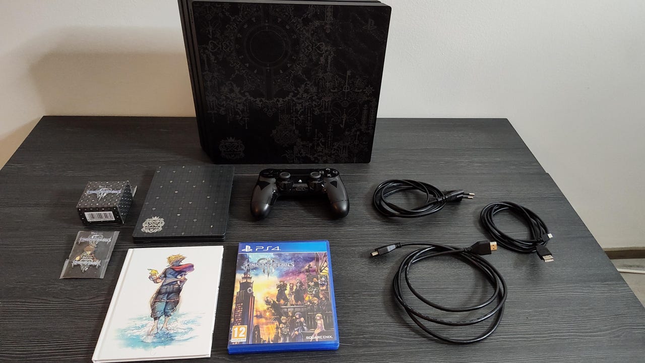 PS4 PRO 1TB, KINGDOM HEARTS III LIMITED EDITION | Tori