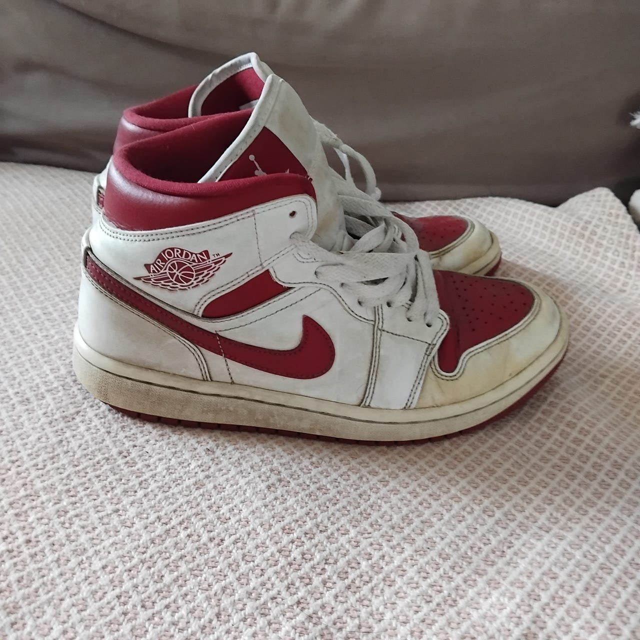 Air Jordan 1Mid,koko 40 | Tori