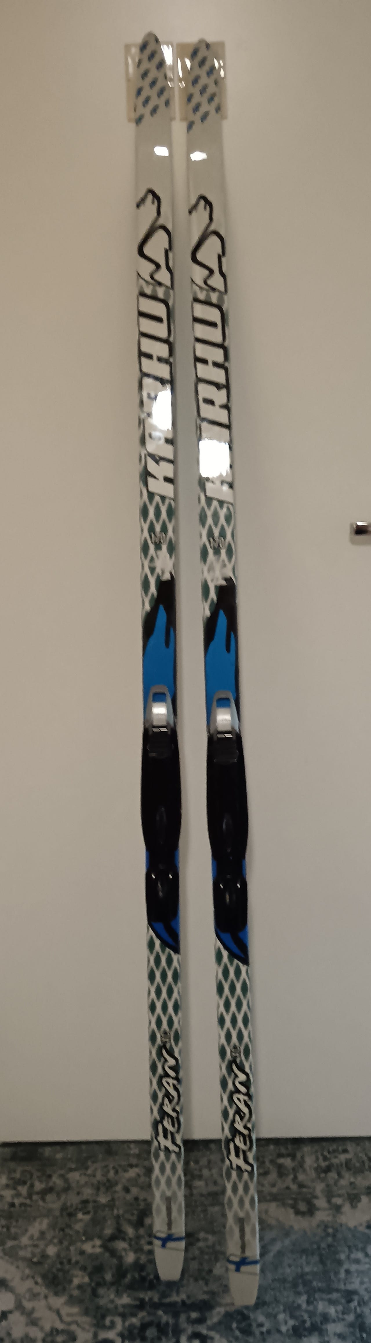 Karhu sukset ja monot | Tori