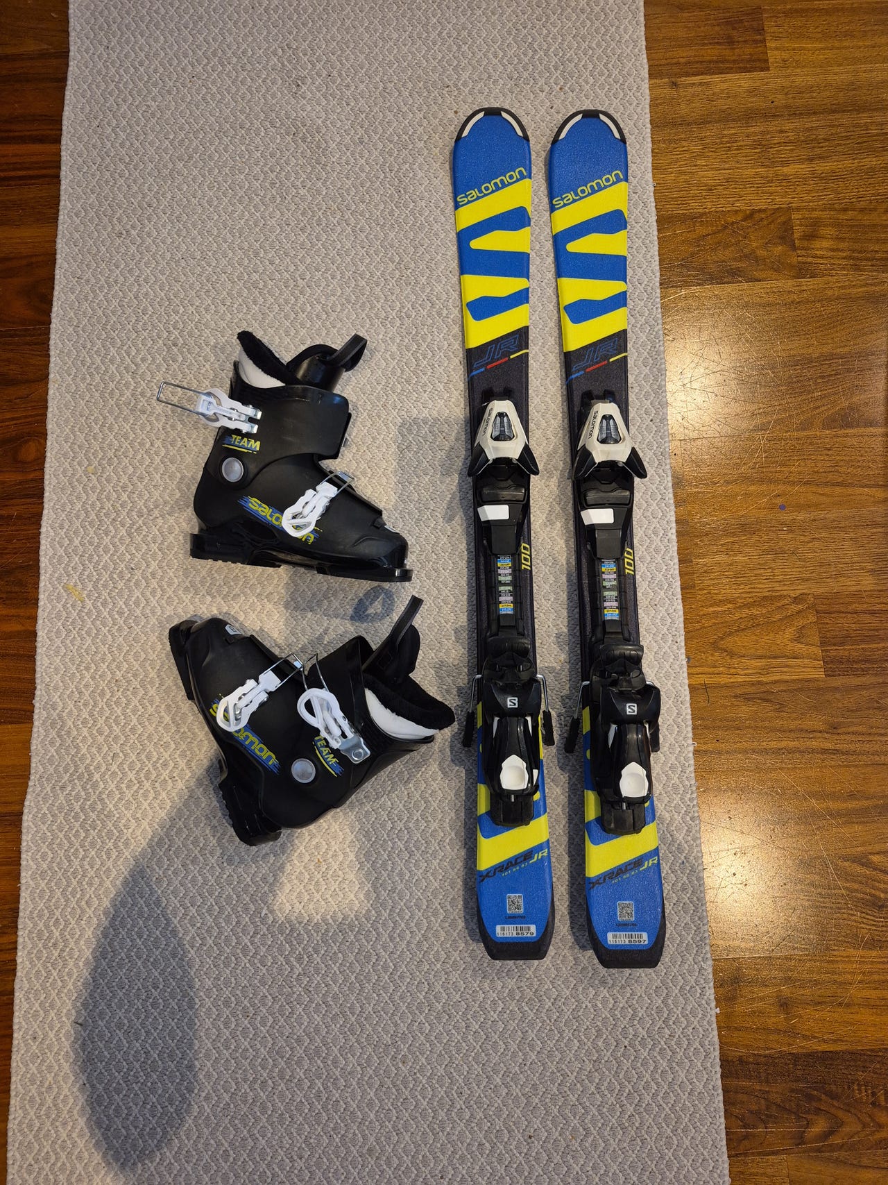 Salomon Xrace Jr 100 sukset ja Monot musta sininen | Tori