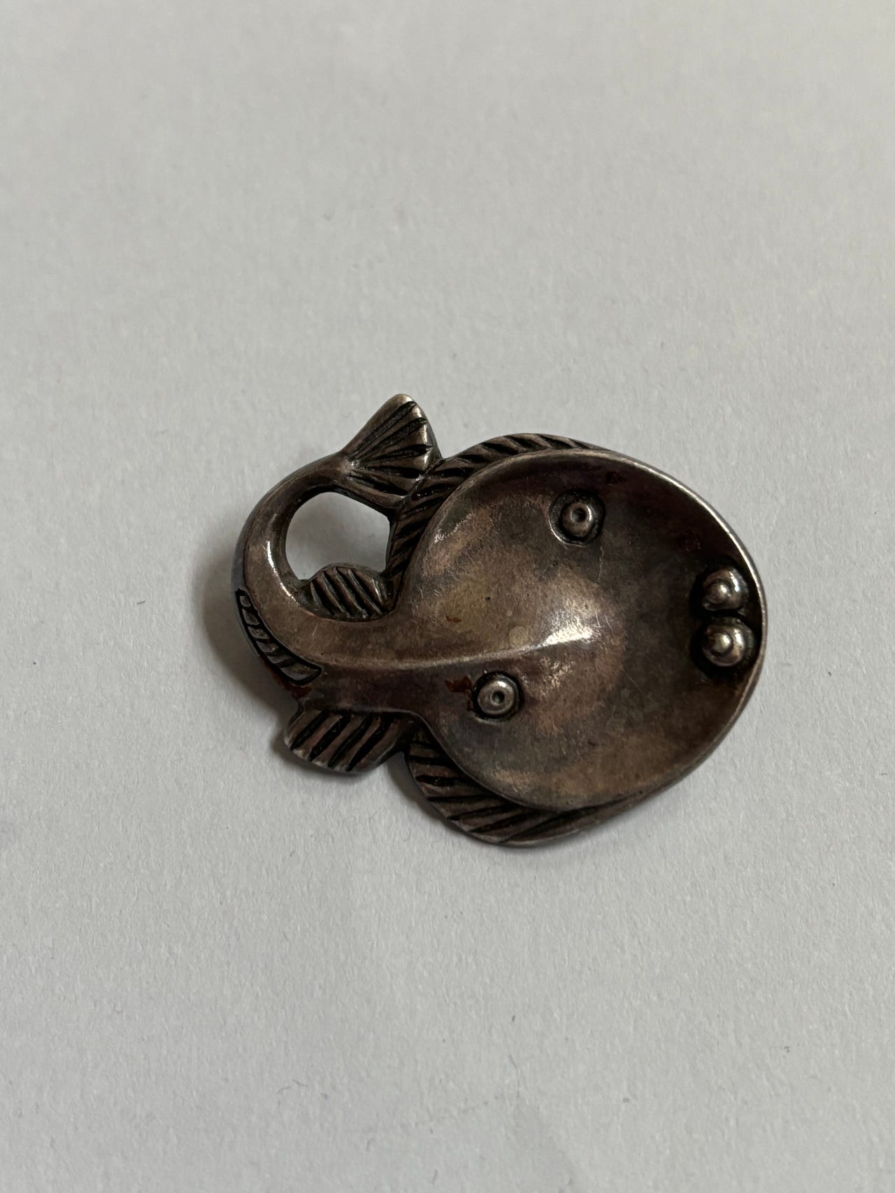 Kalevala koru, Kampela rintakoru / rintaneula, hopeaa | Tori