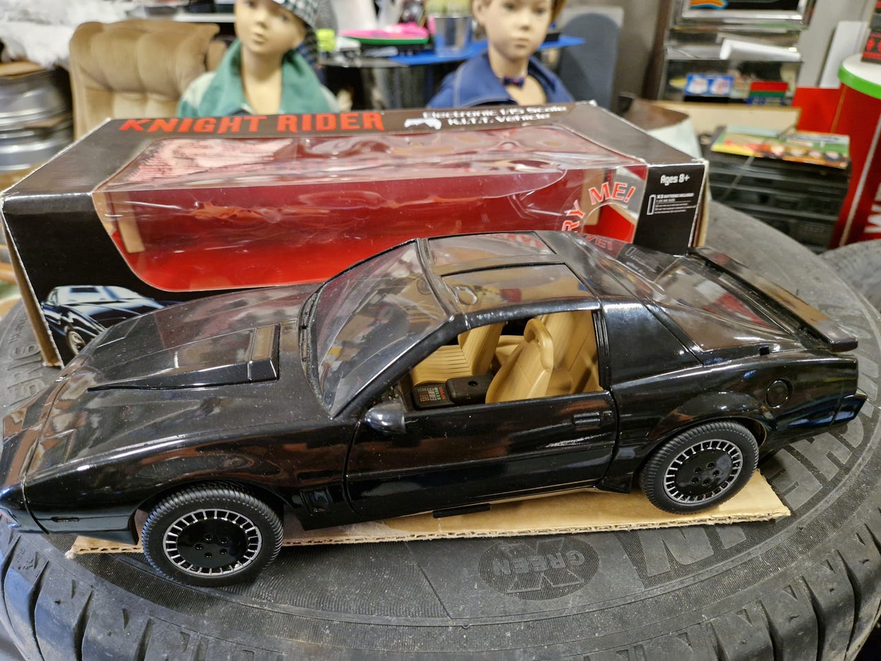 Ritari Ässä Kitt | Tori