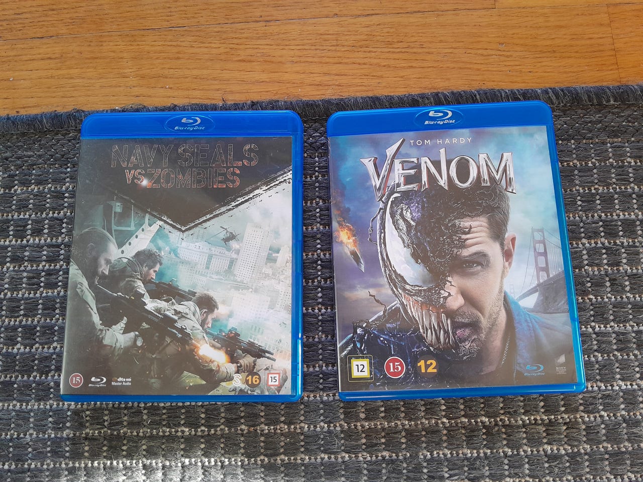 Venom + Navy Seals vs Zombies | Tori