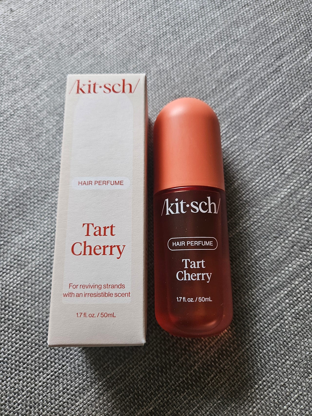 Kitsch tart cherry hair perfume / hiustuoksu | Tori