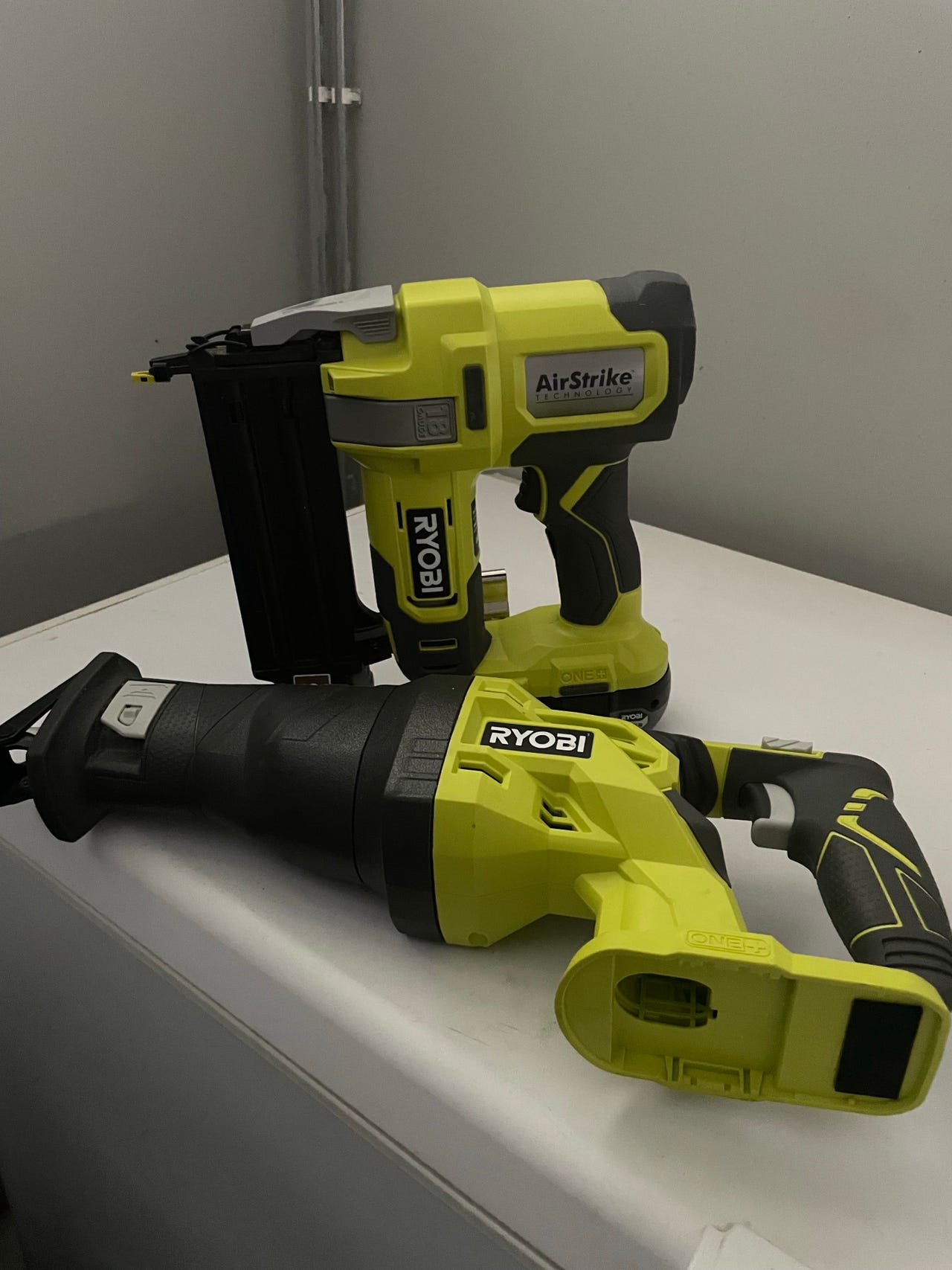 Ryobi Naulain ja Ryobi puukkosaha | Tori