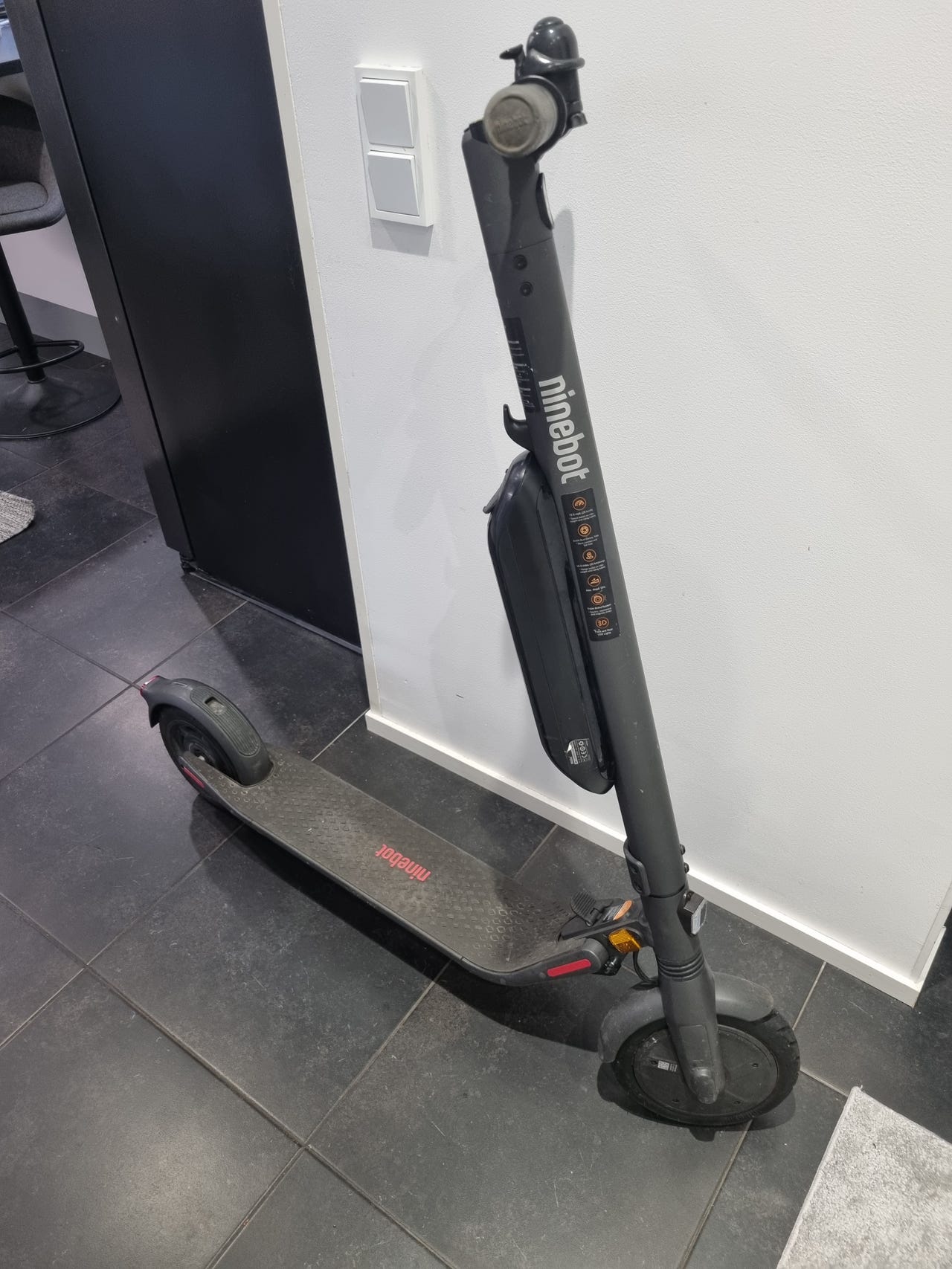 Segway ninebot E25E | Tori