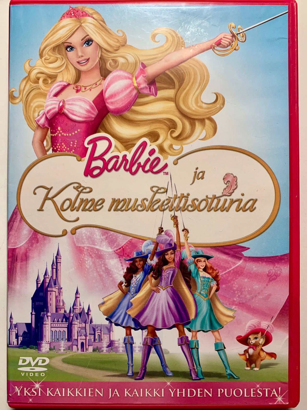 Barbie ja kolme muskettisoturia DVD | Tori