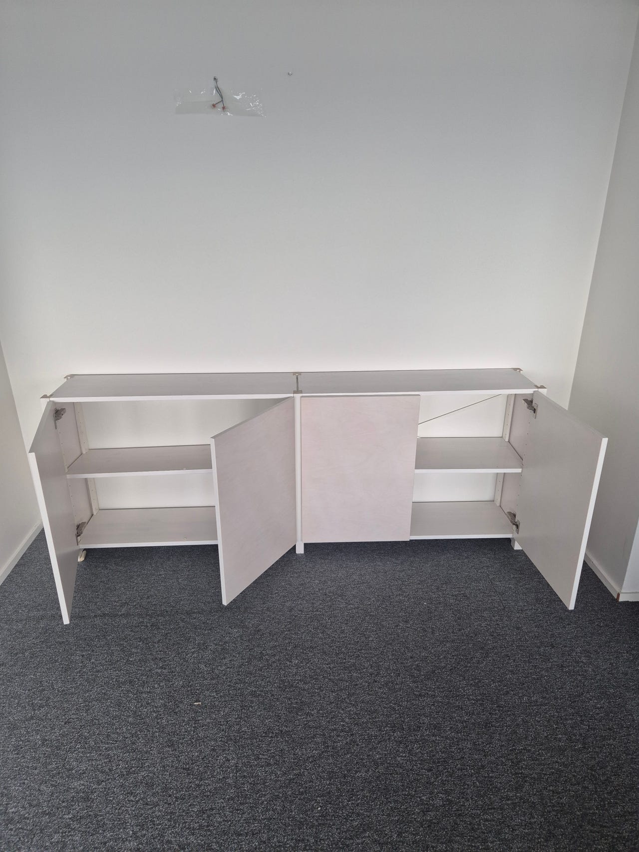 Myydään kuvan hyväkuntoinen hyllykokonaisuus. | Tori