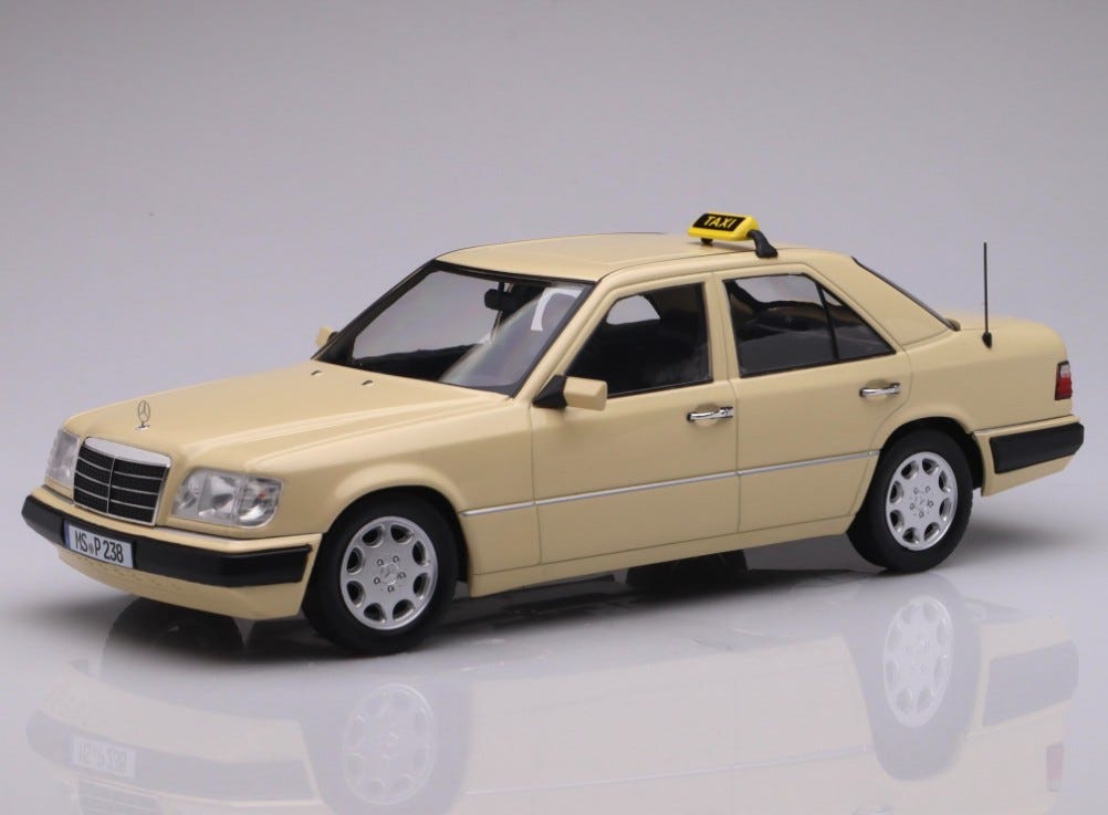 Pienoismalli Mercedes-Benz E-Class (W124) TAXI , i-Scale 1:18 | Tori