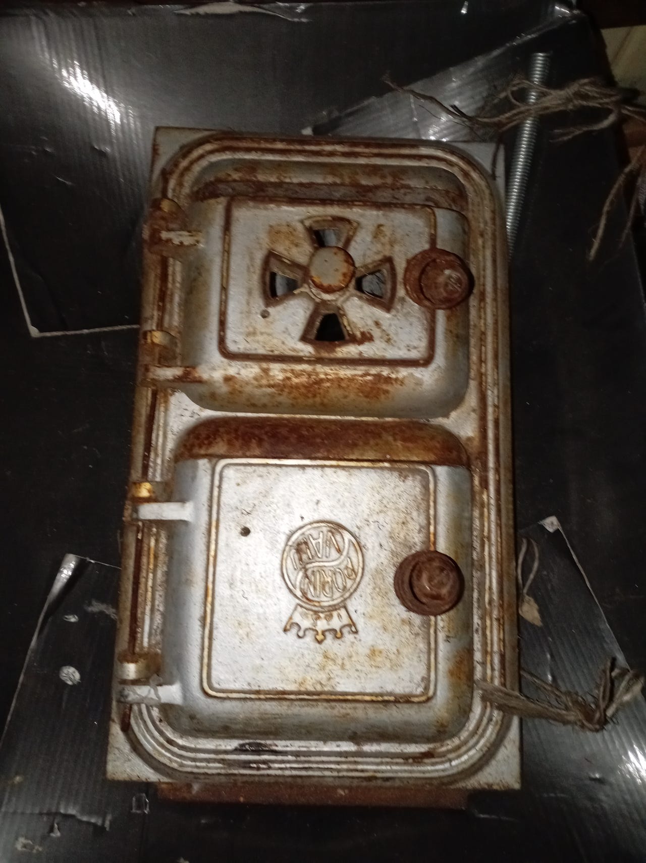 Poron valu leivinuunin rauta osat | Tori